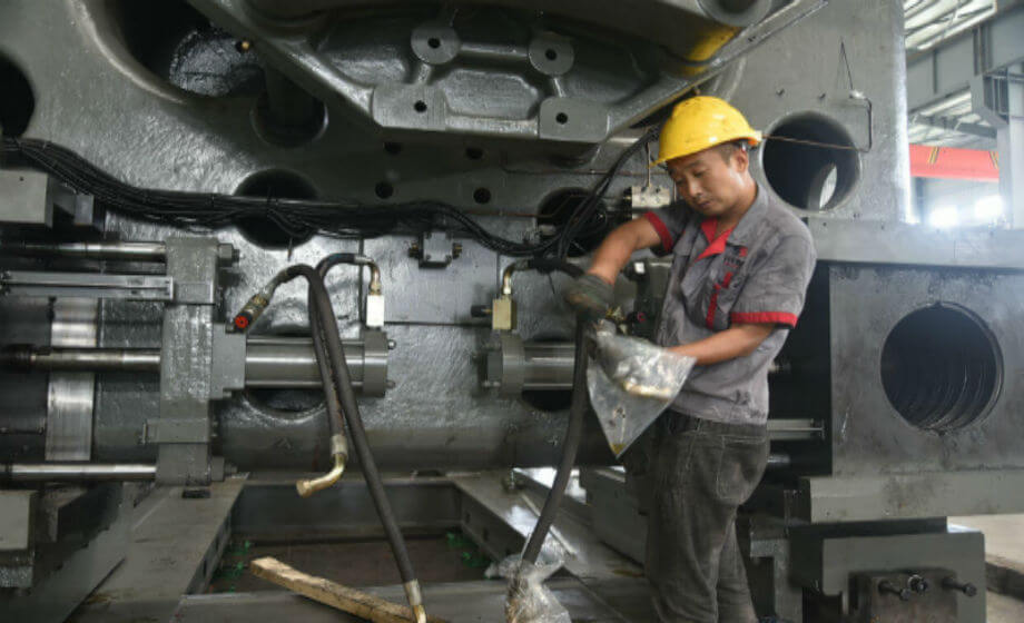 Dakumar's Research On Toggle-type HydraulicI Injection Molding Machine ...